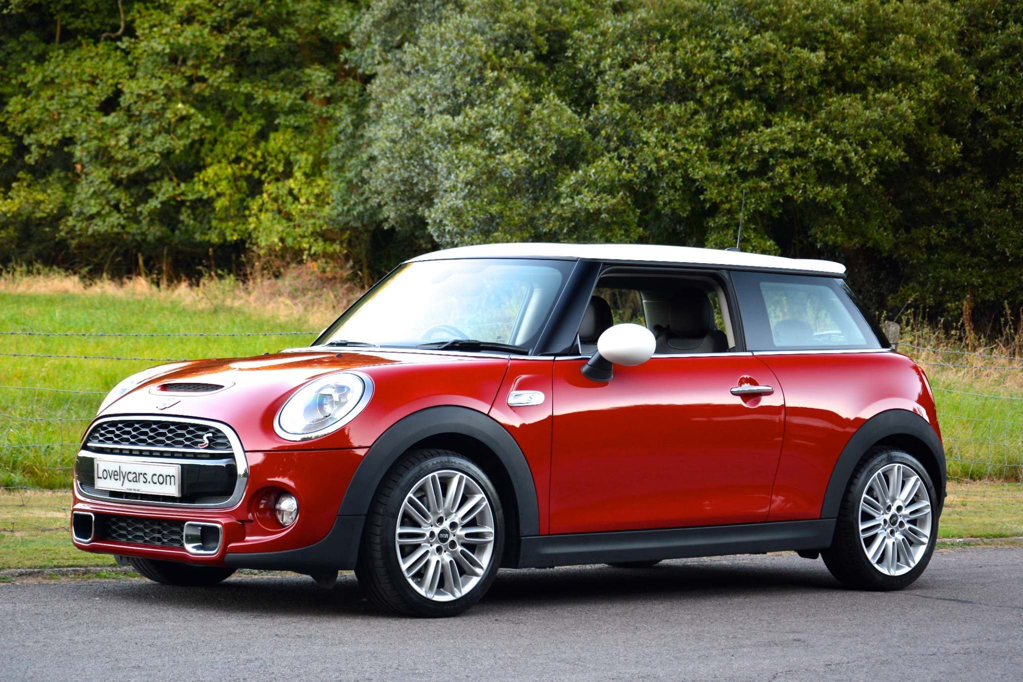 Welcome to Lovelycars.com - Great quality used cars for sale in ...